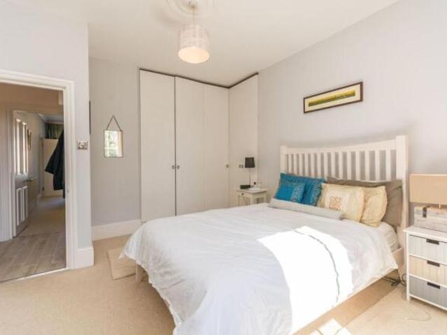 2 bedroom flat for rent in Albion Road, N16, Stoke Newington, London, N16