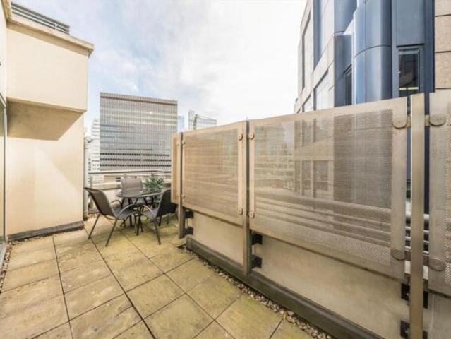 2 bedroom flat for rent in Aldersgate Street, City of London, EC1A