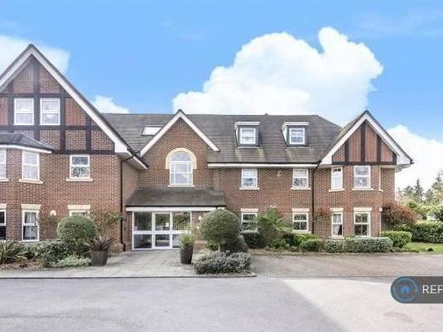 2 bedroom flat for rent in Alexander House Wokingham RG40