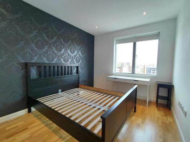 2 bedroom flat for rent in Alfred Court, Fortune Green Road, London NW6