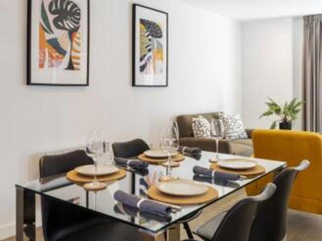 2 bedroom flat for rent in Allegro, Exchange Square B4