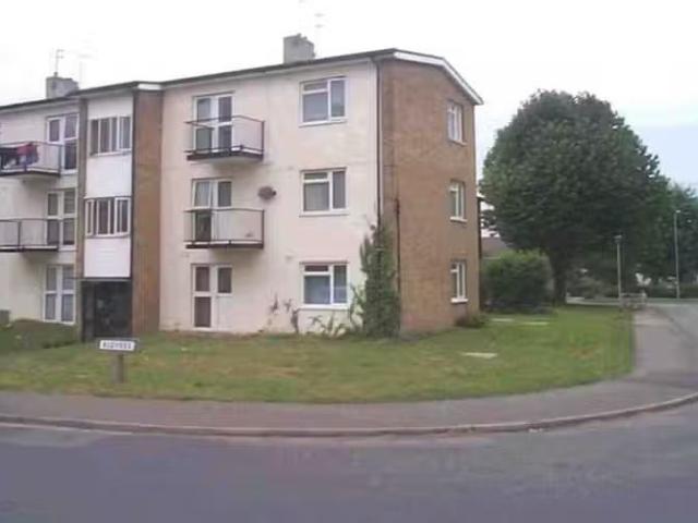 2 bedroom flat for rent in Alpersons, Hatfield, AL10