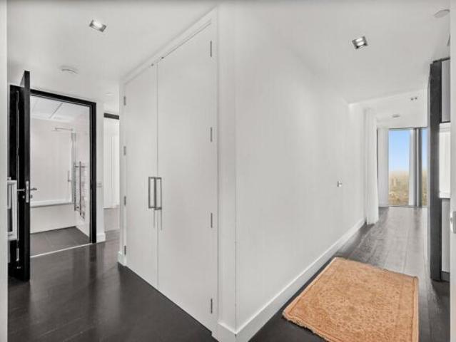 2 bedroom flat for rent in Amory Tower, 203 Marsh Wall, E14