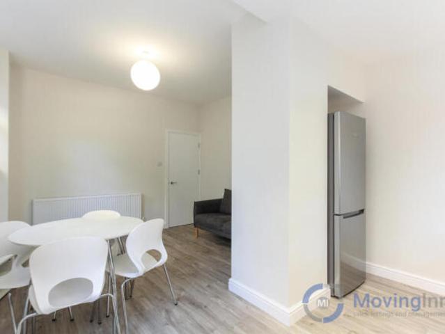 2 bedroom flat for rent in Amesbury Avenue, Streatham Hill, SW2 3AA, SW2