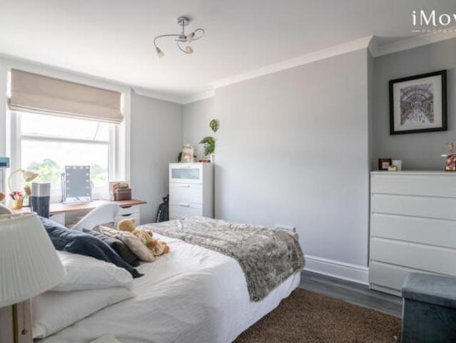 2 bedroom flat for rent in Anerley Road, London, SE19