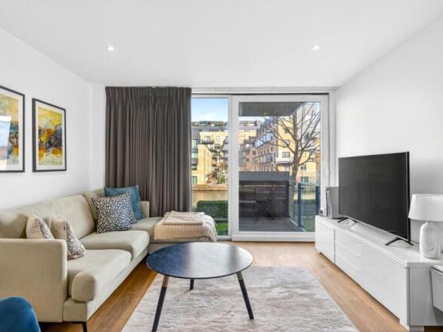 2 bedroom flat for rent in Angel Waterside, Graham Street, N1