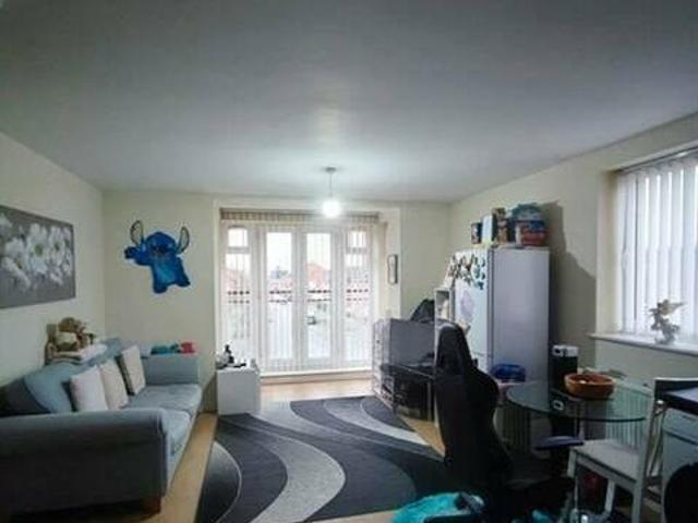 2 bedroom flat for rent in Anglian Way Coventry CV3