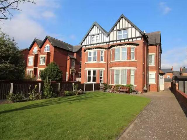 2 bedroom flat for rent in Ansdell Road South, Lytham St. Anne.