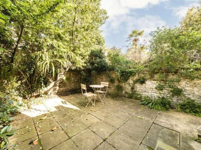 2 bedroom flat for rent in Anselm Road, Fulham, SW6