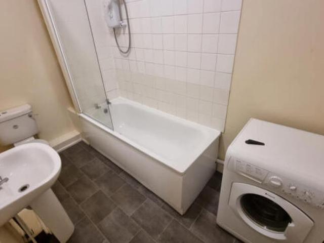 2 bedroom flat for rent in Anson Road, M14 5BZ, M14