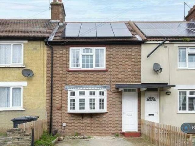 2 bedroom flat for rent in Ascham End London E17