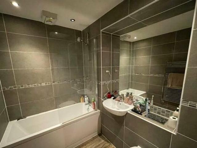 2 bedroom flat for rent in Ashton Drive Bristol BS3