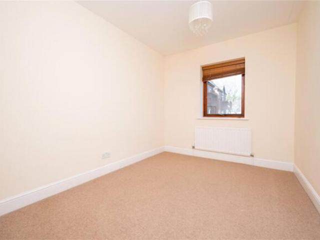 2 bedroom flat for rent in Ashtree Court, St. Albans, Hertfordshire, AL1