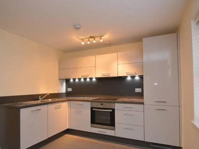 2 bedroom flat for rent in Ashville Way Wokingham RG41
