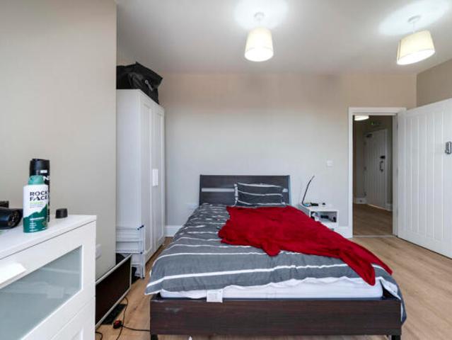 2 bedroom flat for rent in Ashburton Road, Southsea, Hampshire, PO5