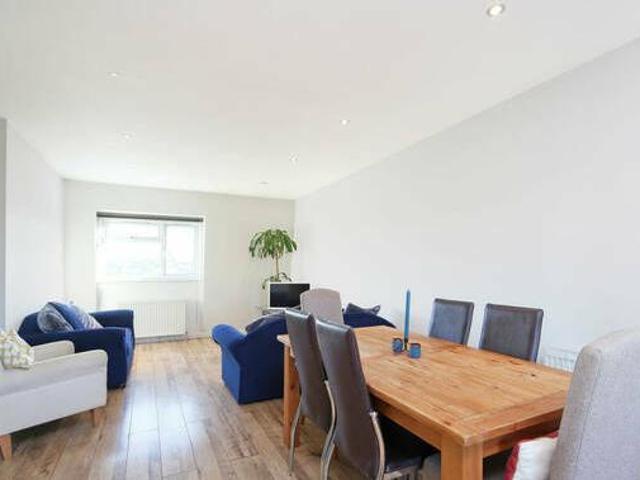 2 bedroom flat for rent in Ashchurch Park Villas LONDON W12 9SR W12