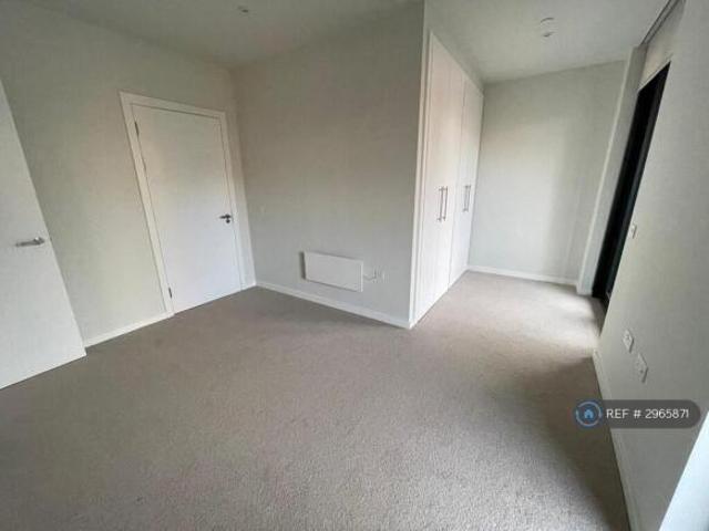 2 bedroom flat for rent in Aspin Lane, Manchester, M4