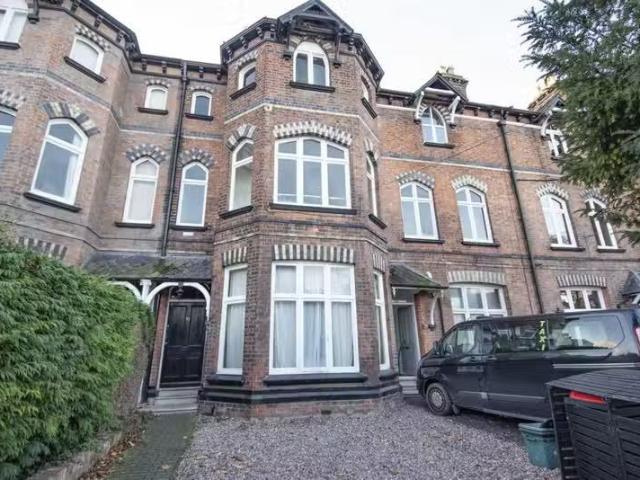 2 bedroom flat for rent in Apartment 1, 10 Eaton Road, Chester.