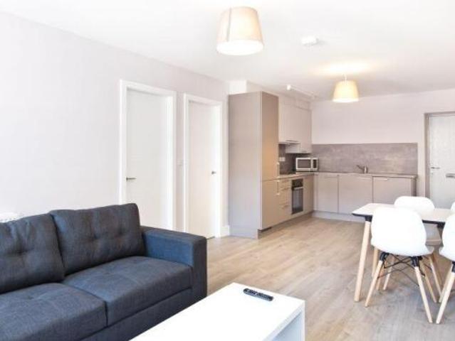 2 bedroom flat for rent in Apartment 1, Lynthorpe House, City Centre, S1