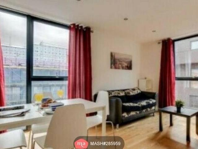 2 bedroom flat for rent in Apartment 25 M4