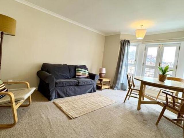 2 bedroom flat for rent in Apsley Street, G11