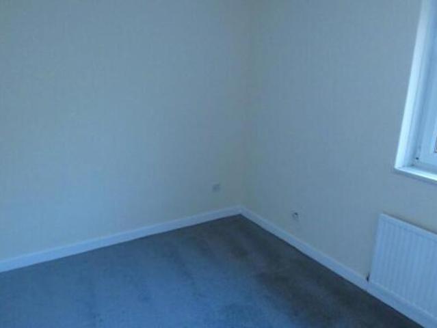 2 bedroom flat for rent in Armadale Path, Glasgow, G31 3HB, G31