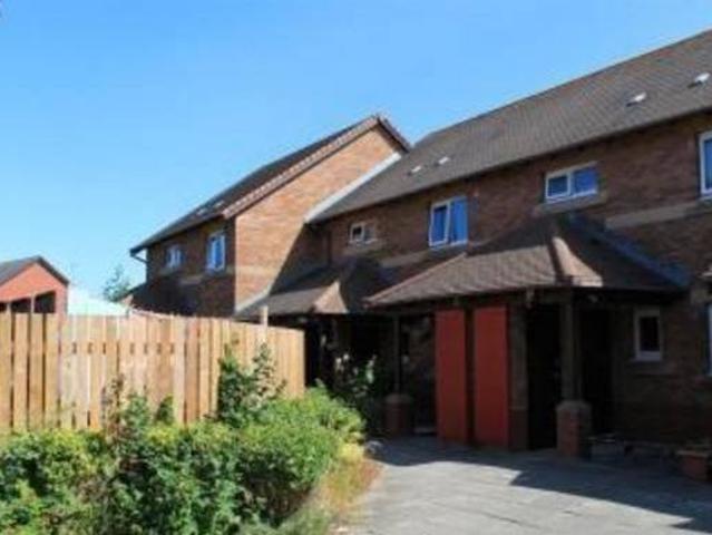 2 bedroom flat for rent in Armistead Court Fleetwood FY7 7FA FY7