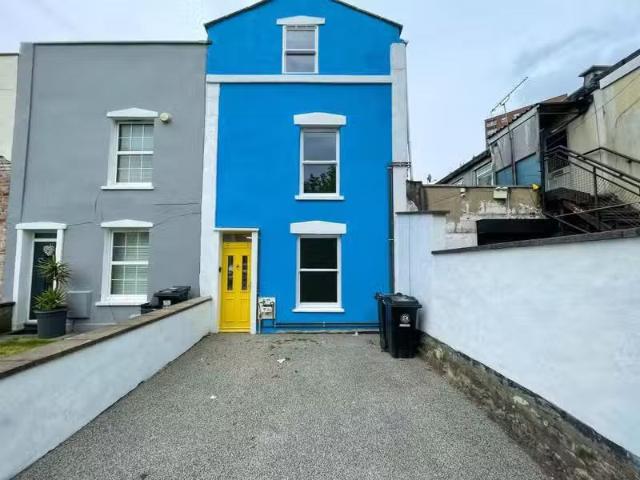 2 bedroom flat for rent in Armoury Square, Easton, BS5