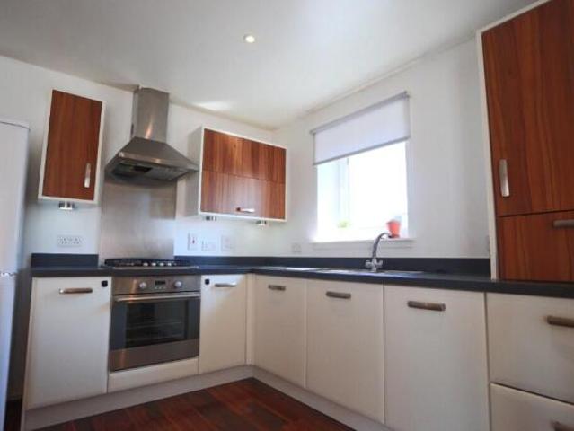 2 bedroom flat for rent in Arneil Place, Crewe Toll, Edinburgh, EH5