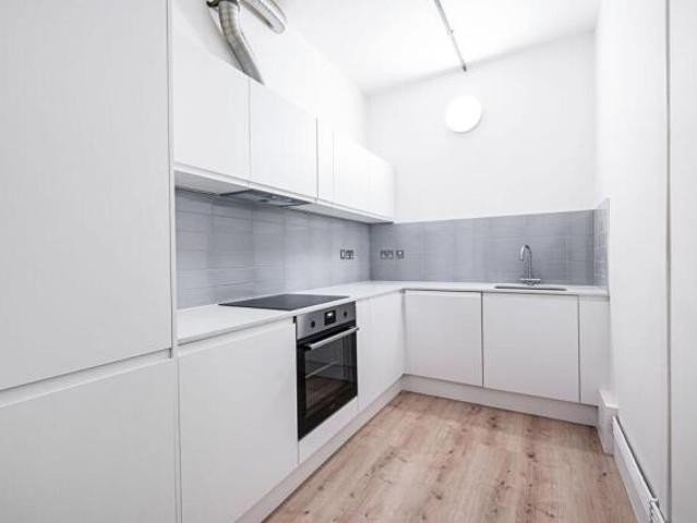 2 bedroom flat for rent in Arbutus Street, Haggerston, London, E8