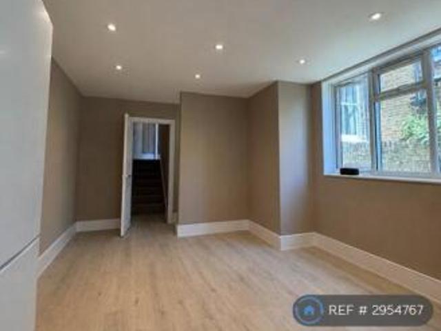 2 bedroom flat for rent in Archibald Road, London, N7