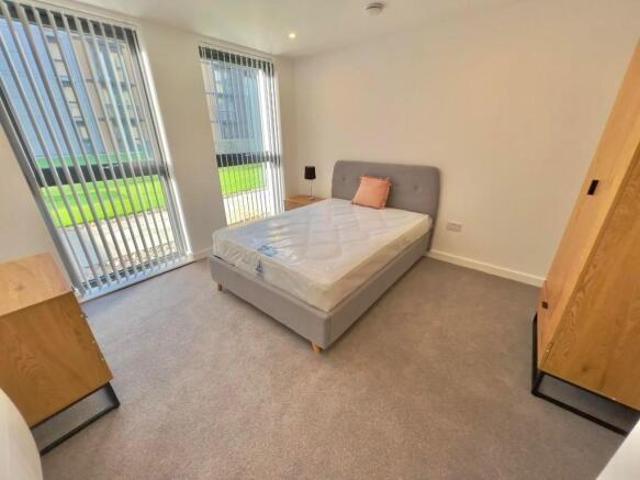 2 bedroom flat for rent in Arden Gate, 10 Communication Row, Birmingham, West Midlands, B15
