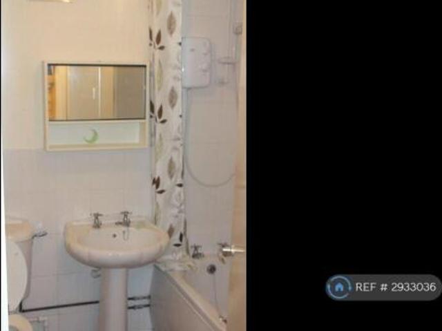 2 bedroom flat for rent in Arden Place, Luton, LU2