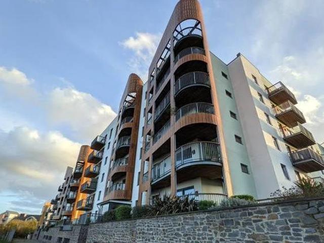 2 bedroom flat for rent in Argentia Place Portishead BS20