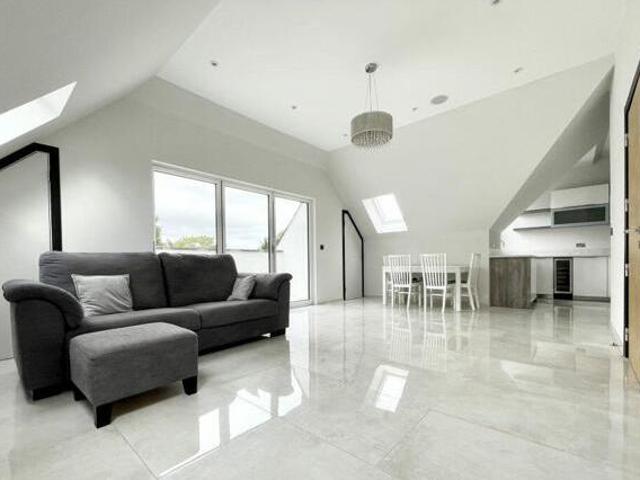 2 Bedroom Flat For Rent In Arkley