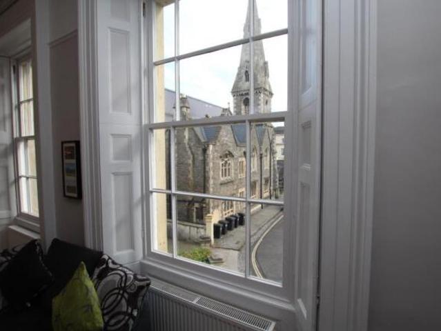 2 bedroom flat for rent in Arlington Villas Clifton, BS8