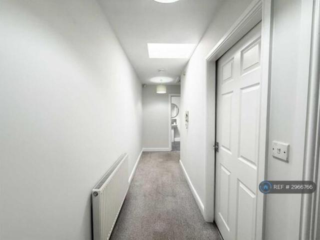 2 bedroom flat for rent in Arpley Court, Warrington, WA1