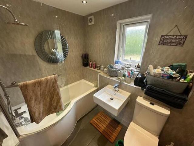 2 bedroom flat for rent in Arrow Head Road, NN4