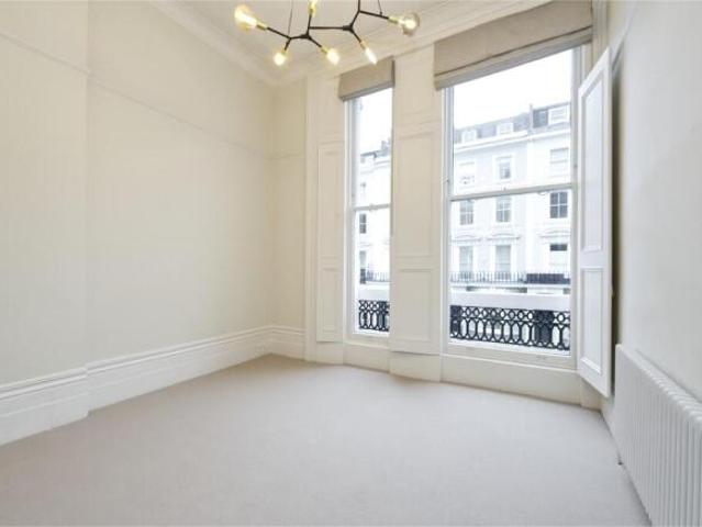 2 bedroom flat for rent in Arundel Gardens, London, W11