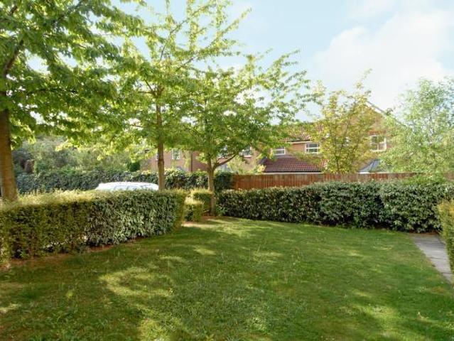 2 bedroom flat for rent in Awgar Stone Road, Headington, Oxford, OX3