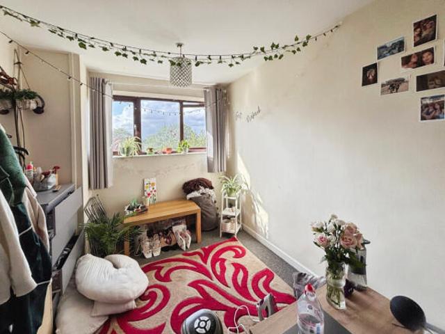 2 bedroom flat for rent in Atkins Close, Cambridge, CB4