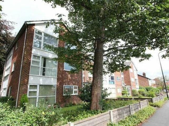 2 bedroom flat for rent in Atkinson House Sale M33