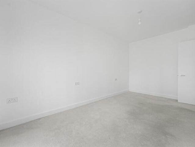 2 bedroom flat for rent in Atlantic Crescent, Wembley HA9