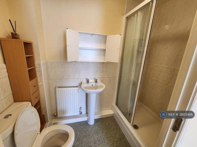 2 bedroom flat for rent in Austin House, Northfield, Birmingham, B31