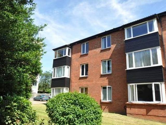 2 bedroom flat for rent in Avondale Court Upper Lattimore Road St Albans Hertfordshire AL1