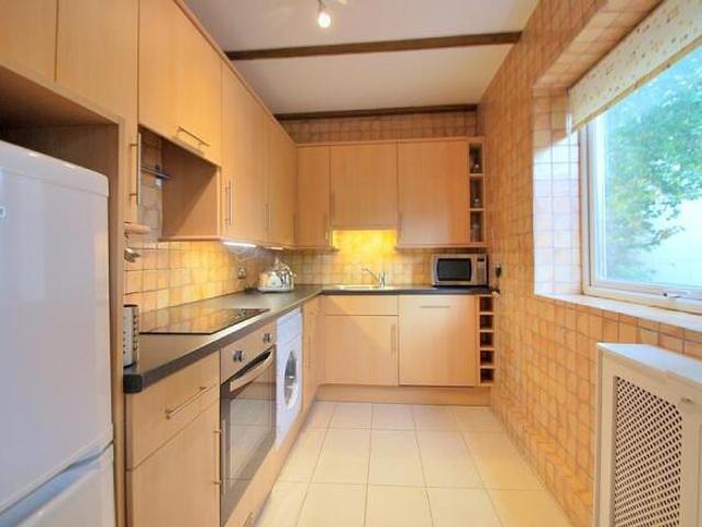 2 bedroom flat for rent in Avenue Road, Swiss Cottage, London, NW8