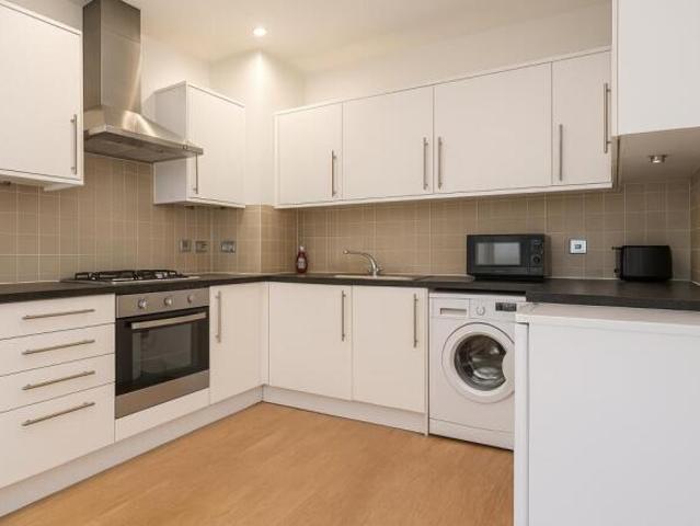 2 bedroom flat for rent in Axminster Road, Islington, N7