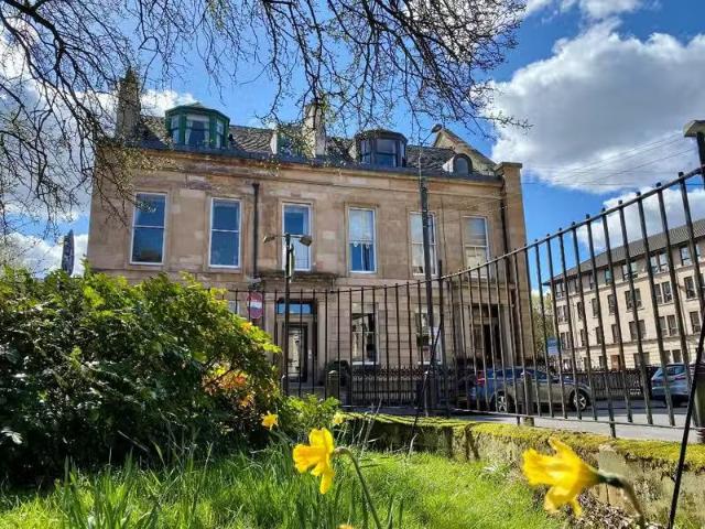 2 bedroom flat for rent in B1, 123 West Princes Street, Woodla.