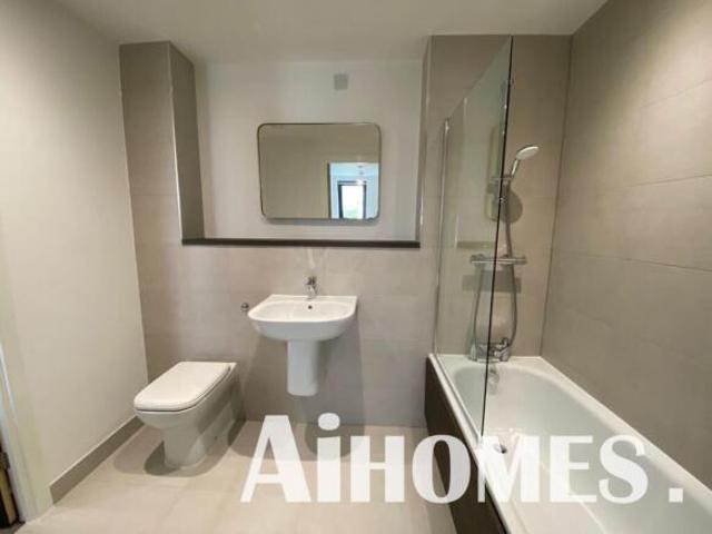 2 bedroom flat for rent in B296380DT, 9 Woden Street, Salford, Manchester, M5