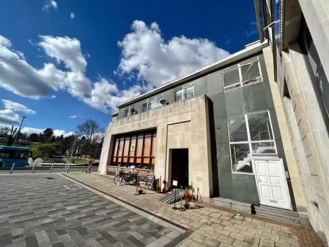 2 bedroom flat for rent in Bank Court, HP1
